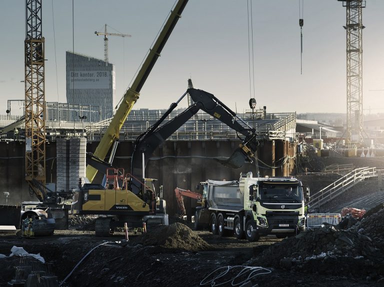 Uptime and productivity in focus for Volvo Trucks at bauma ...