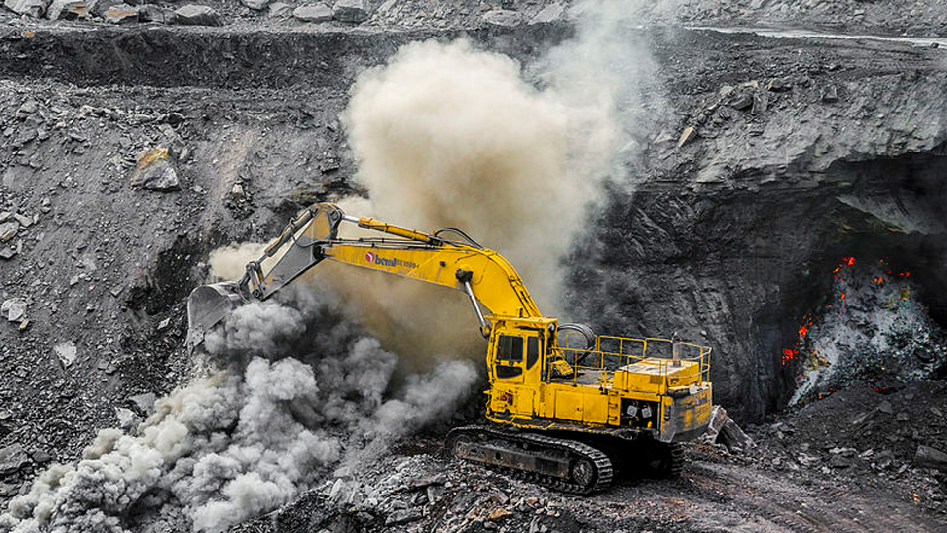 Centre wants PSUs to mine coal blocks commercially - Construction Week ...