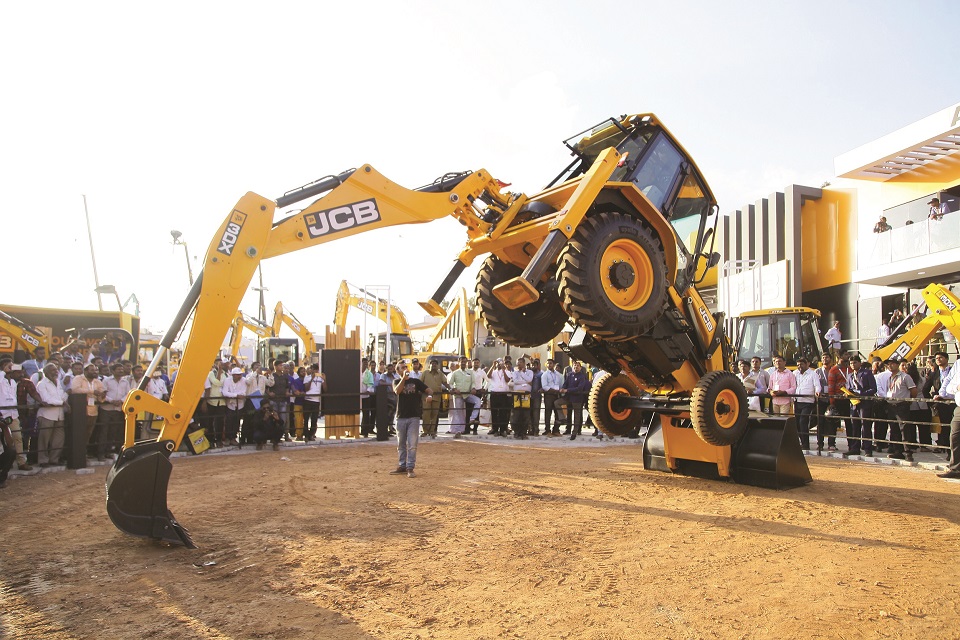 JCB India introduces CEV Stage IV compliant wheeled CE - Construction ...