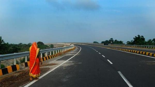 RInfra gets in-principle nod for sale of Delhi-Agra toll road to Cube ...