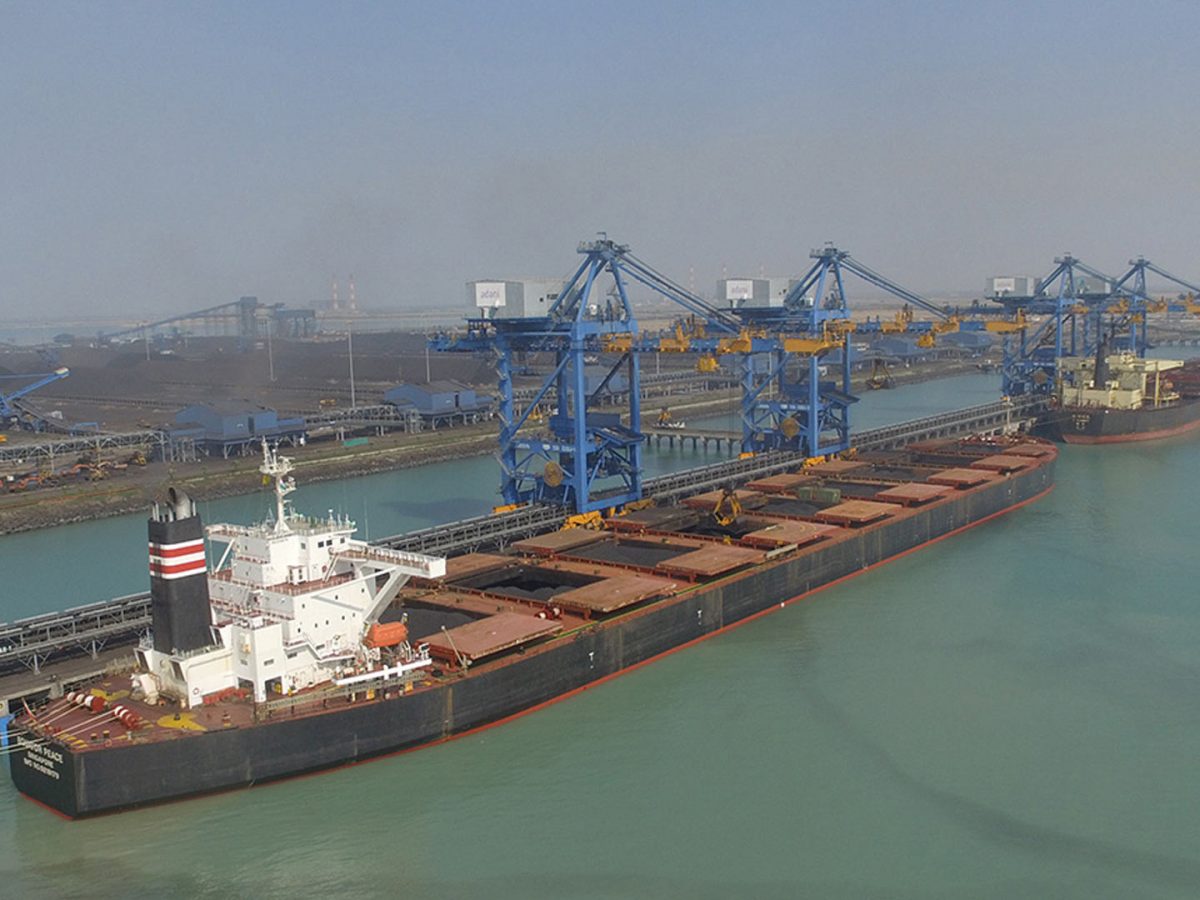 Mundra LNG terminal to be commissioned by December - Construction Week ...