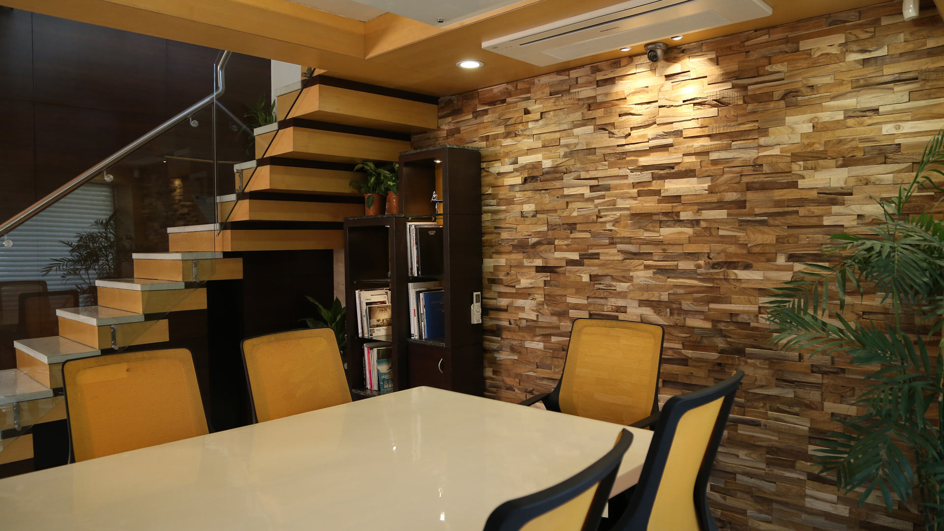 SPAN FLOORS unveils chic teak wall panel collection - Construction Week ...