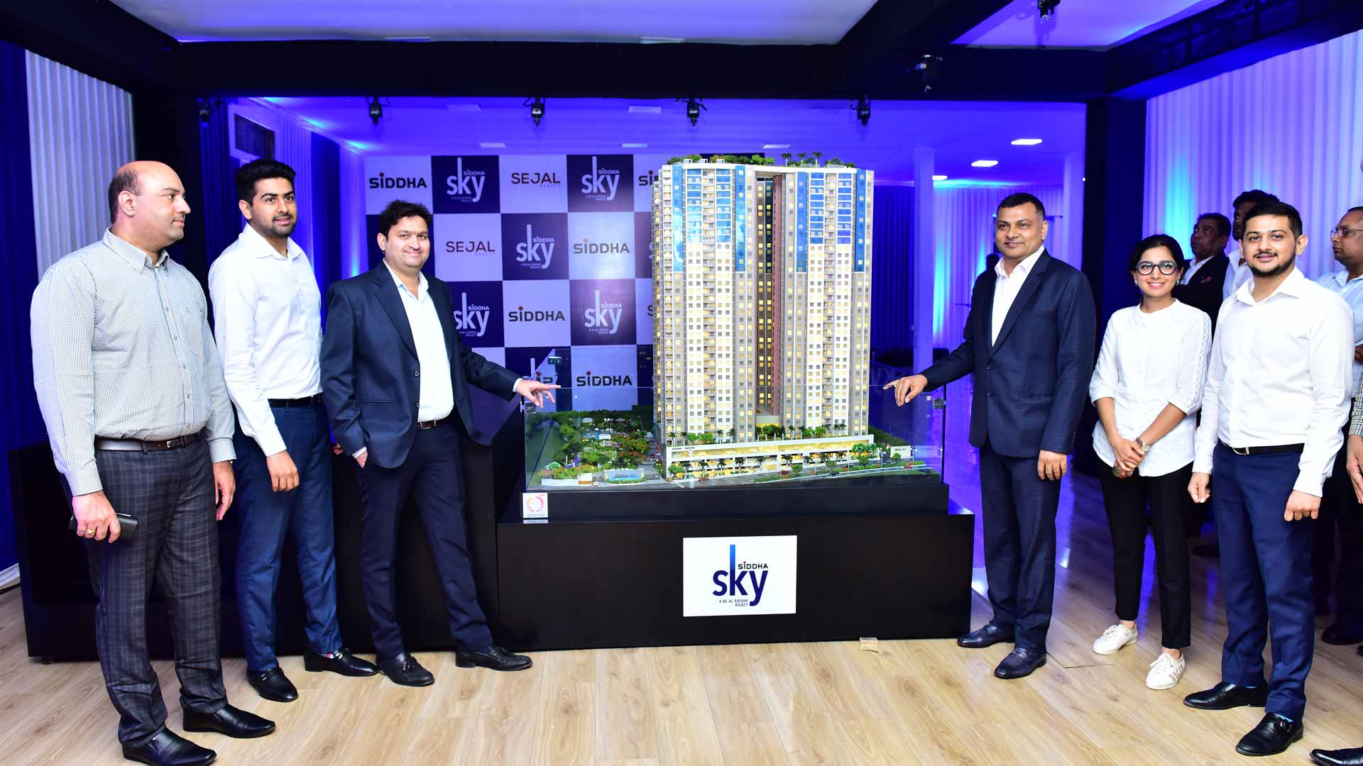 Siddha Group launches Mumbai’s first rooftop skywalk - Construction ...