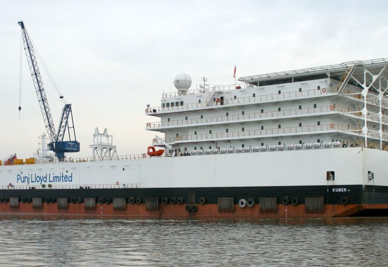 Punj Lloyd launches pipelay barge for offshore - Construction Week India