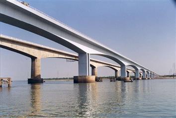 Longest bridge on Narmada river to be completed by June 2024 ...