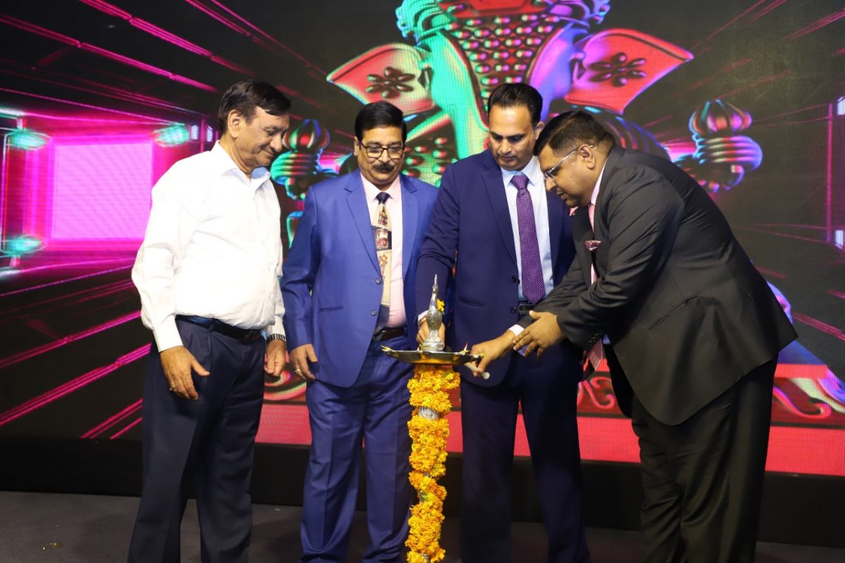 Manish Buildwell with Axon Developers to launch concept based retail ...