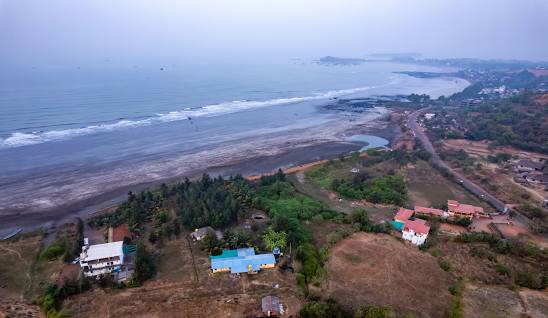 Five-week frenzy: House of Abhinandan Lodha sells 20 lakh sq-ft of ...