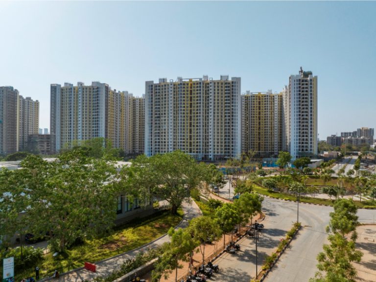 An apartment by Runwal Group from Rs 44 lakh onwards - Construction ...