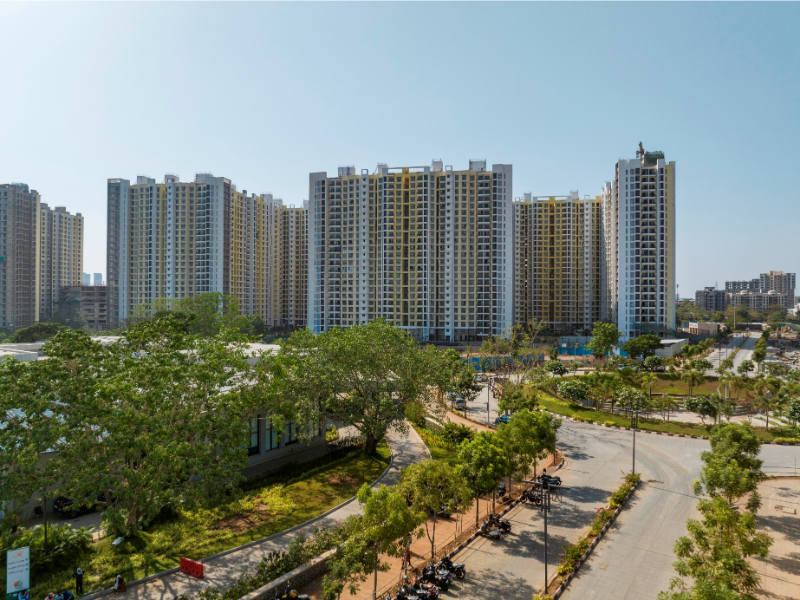 An apartment by Runwal Group from Rs 44 lakh onwards - Construction ...