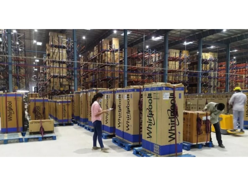 Flipkart joins forces with Adani Total Gas for eco-friendly supply ...