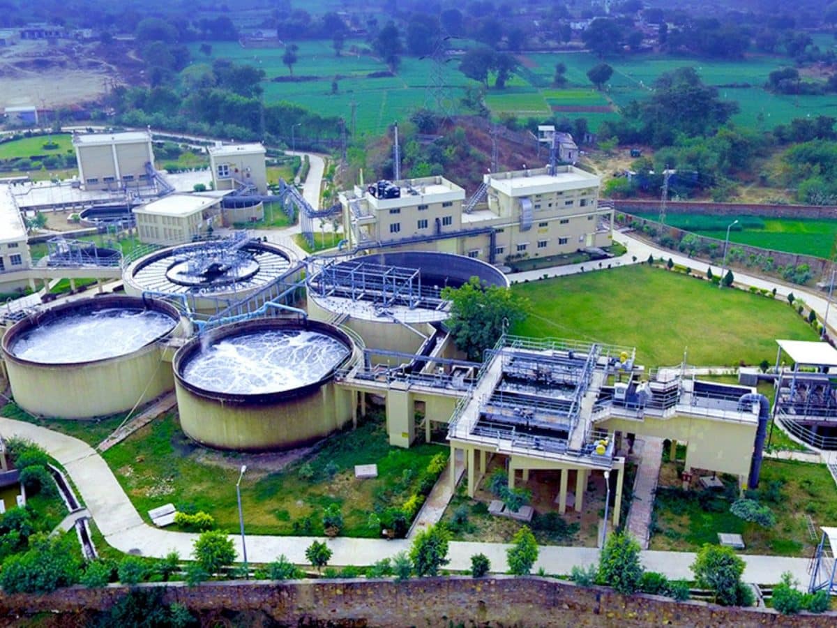 100 years of Caterpillar. People are driving force