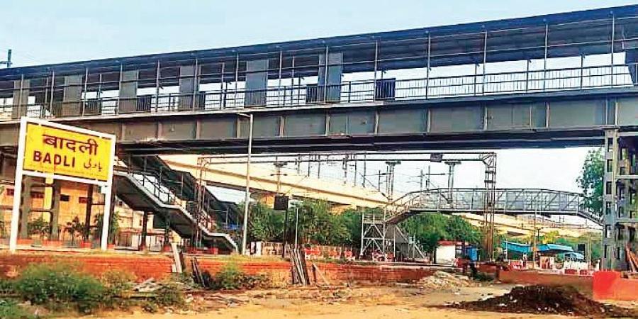 DMRC opens FOB at Samaypur Badli Metro station - Projects & Tenders ...